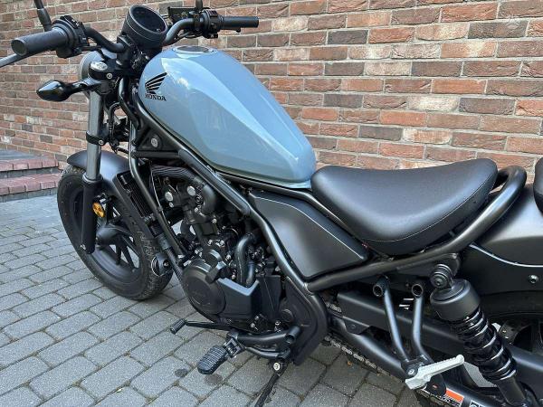 Grey Honda Rebel 2019 in Vilnius, with an engine capacity of 0.47 L and mileage of 2 thousand km for 5500 €, photo 5 on AUTOMOTO.COM.LV