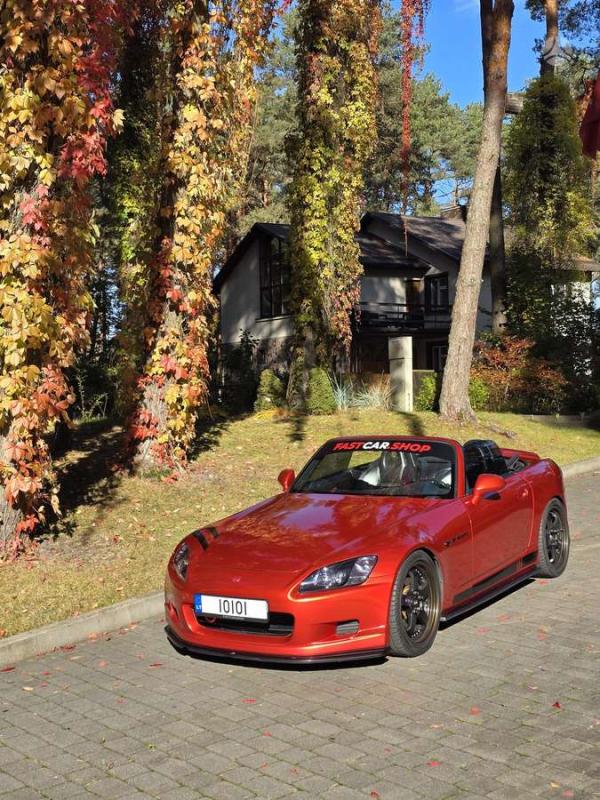 Sarkans Honda S2000 2001 Kauņa, ar dzinēja tilpumu 2.00 L un nobraukumu 117 tūkst. km par 18500 €, foto 3 vietnē AUTOMOTO.COM.LV