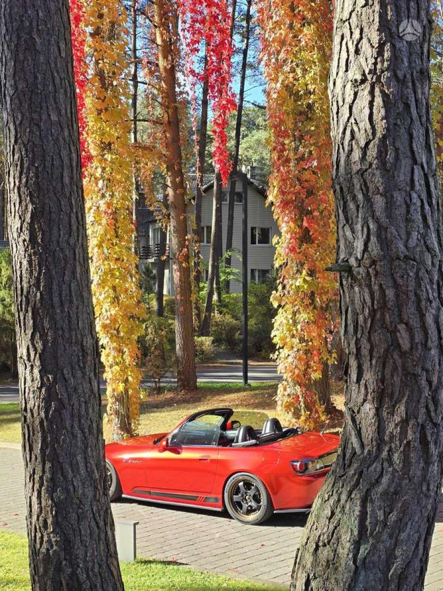 Sarkans Honda S2000 2001 Kauņa, ar dzinēja tilpumu 2.00 L un nobraukumu 117 tūkst. km par 18500 €, foto 6 vietnē AUTOMOTO.COM.LV
