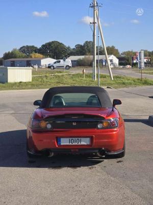 Sarkans Honda S2000 2001 Kauņa, ar dzinēja tilpumu 2.00 L un nobraukumu 117 tūkst. km par 18500 €, foto 14 vietnē AUTOMOTO.COM.LV