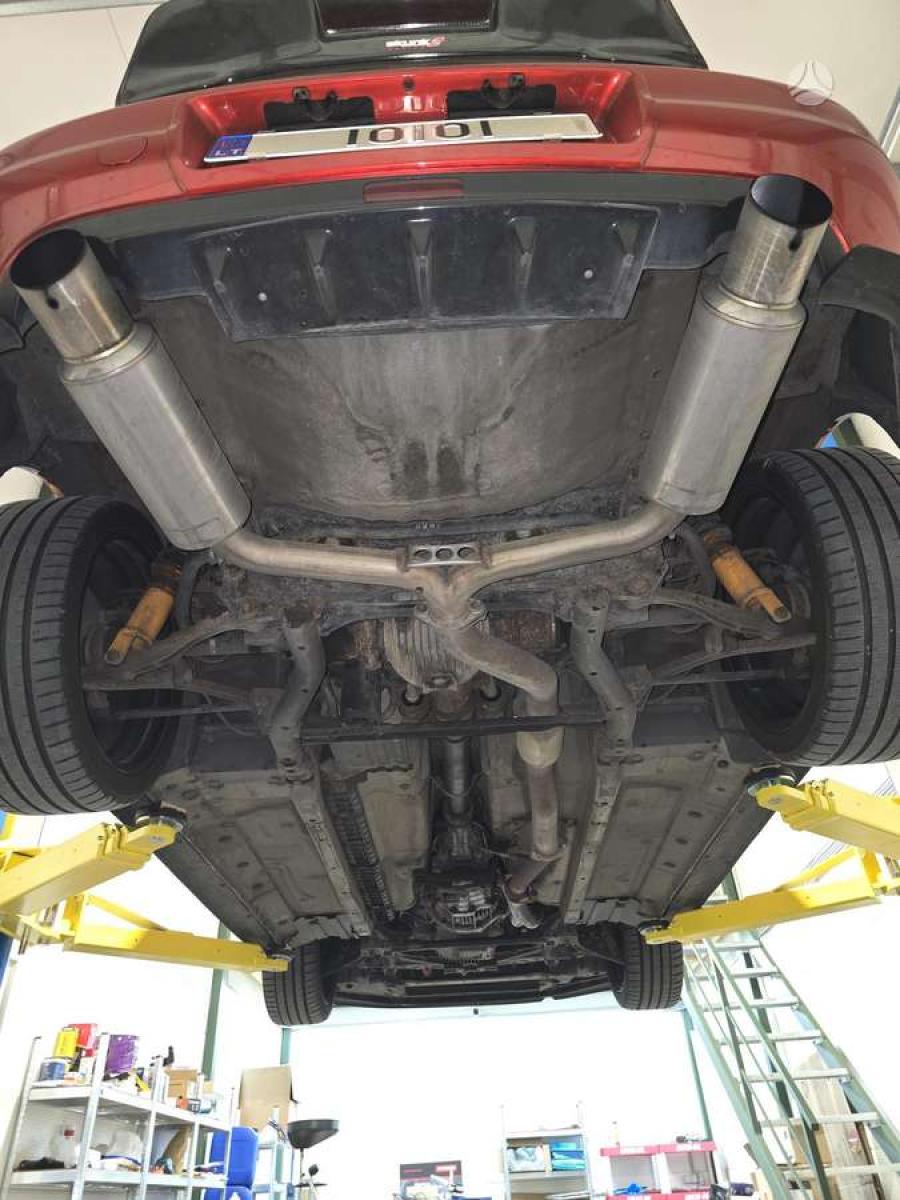 Sarkans Honda S2000 2001 Kauņa, ar dzinēja tilpumu 2.00 L un nobraukumu 117 tūkst. km par 18500 €, foto 15 vietnē AUTOMOTO.COM.LV