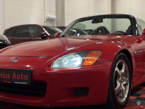 Sarkans Honda S2000 2002 Viļņa, ar dzinēja tilpumu 2.00 L un nobraukumu 286 tūkst. km par 16990 €, foto 7 vietnē AUTOMOTO.COM.LV