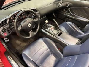 Sarkans Honda S2000 2002 Viļņa, ar dzinēja tilpumu 2.00 L un nobraukumu 286 tūkst. km par 16990 €, foto 12 vietnē AUTOMOTO.COM.LV