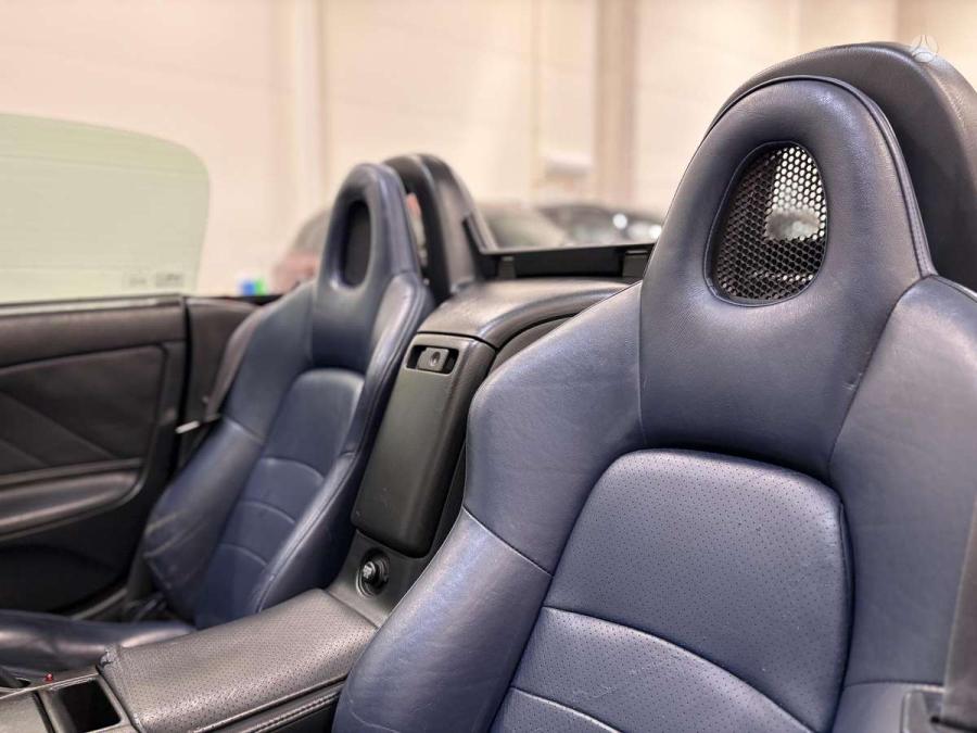 Sarkans Honda S2000 2002 Viļņa, ar dzinēja tilpumu 2.00 L un nobraukumu 286 tūkst. km par 16990 €, foto 14 vietnē AUTOMOTO.COM.LV