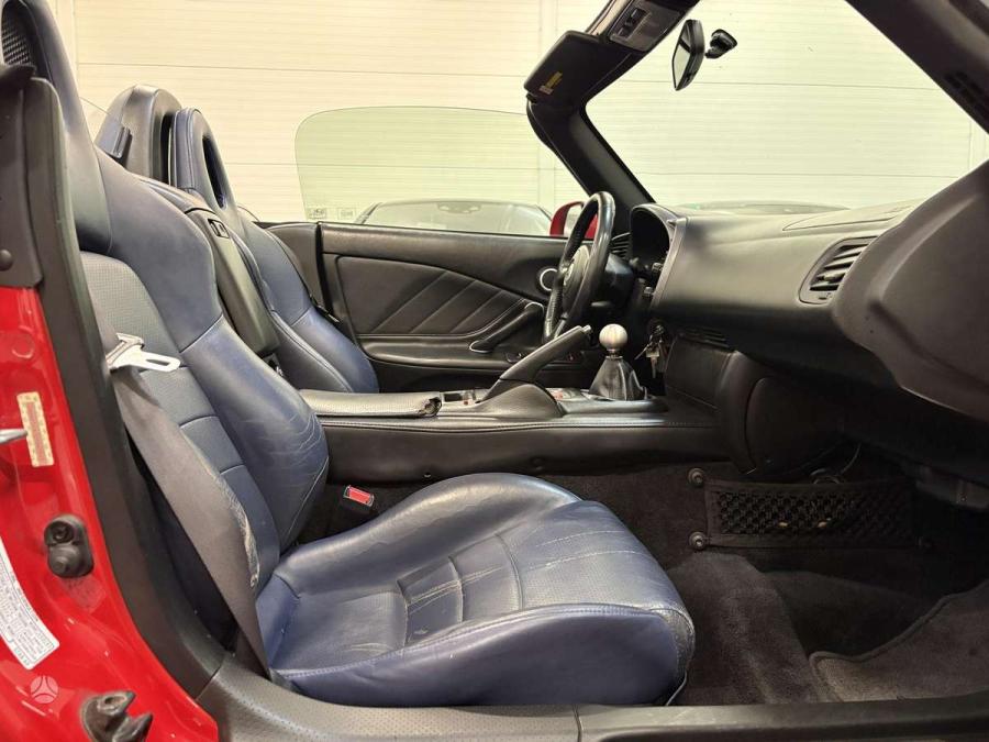 Sarkans Honda S2000 2002 Viļņa, ar dzinēja tilpumu 2.00 L un nobraukumu 286 tūkst. km par 16990 €, foto 15 vietnē AUTOMOTO.COM.LV