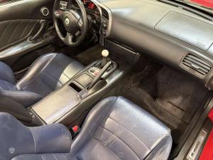 Sarkans Honda S2000 2002 Viļņa, ar dzinēja tilpumu 2.00 L un nobraukumu 286 tūkst. km par 16990 €, foto 16 vietnē AUTOMOTO.COM.LV