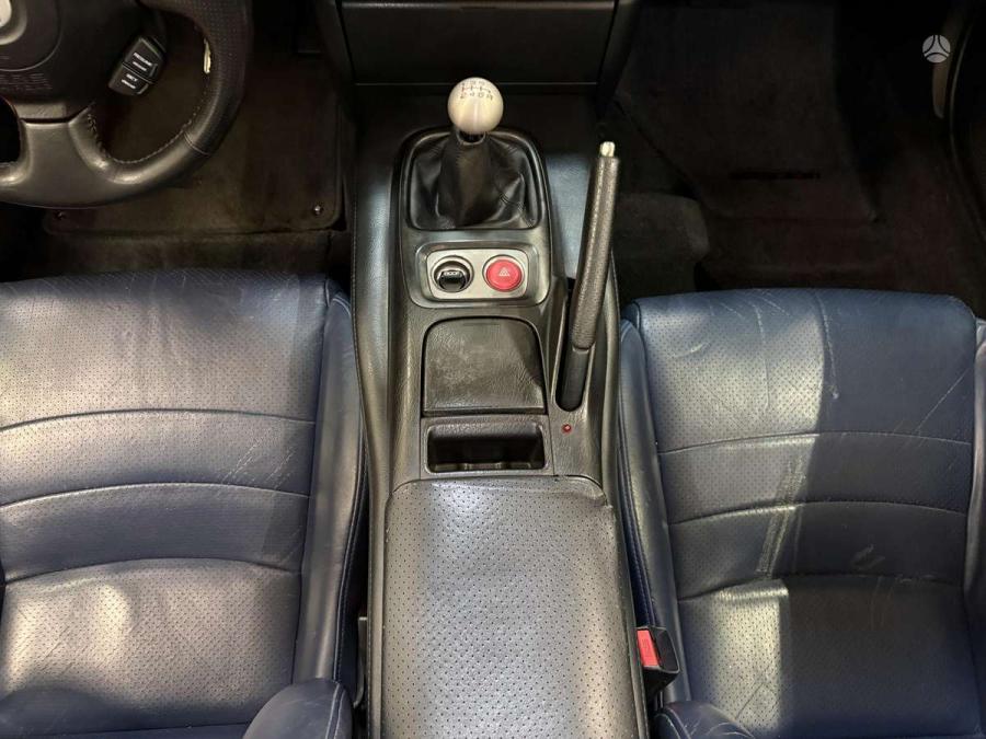Sarkans Honda S2000 2002 Viļņa, ar dzinēja tilpumu 2.00 L un nobraukumu 286 tūkst. km par 16990 €, foto 23 vietnē AUTOMOTO.COM.LV