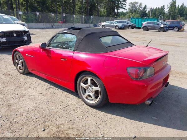Red Honda S2000 2002 in Vilnius, with an engine capacity of 2.00 L and mileage of 281 thousand km for 18900 €, photo 6 on AUTOMOTO.COM.LV
