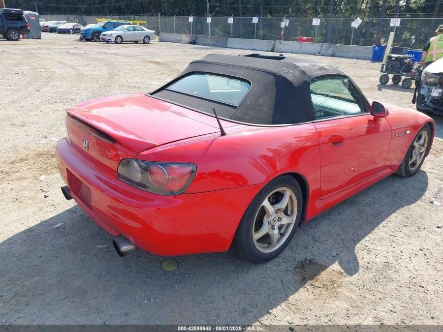Sarkans Honda S2000 2002 Viļņa, ar dzinēja tilpumu 2.00 L un nobraukumu 281 tūkst. km par 18900 €, foto 9 vietnē AUTOMOTO.COM.LV