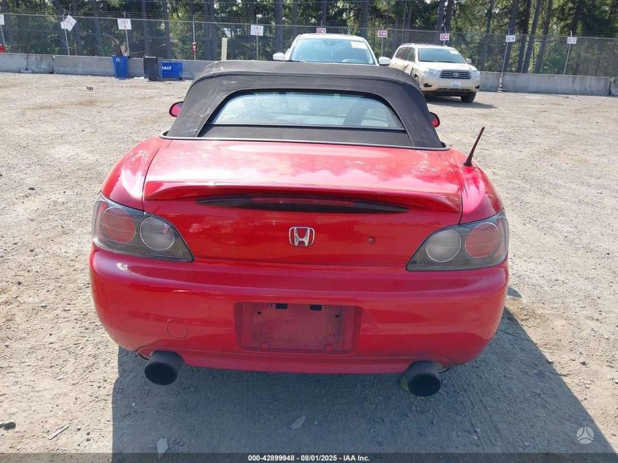Sarkans Honda S2000 2002 Viļņa, ar dzinēja tilpumu 2.00 L un nobraukumu 281 tūkst. km par 18900 €, foto 12 vietnē AUTOMOTO.COM.LV