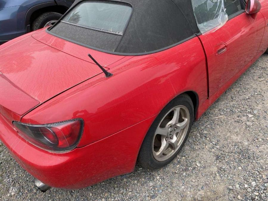 Sarkans Honda S2000 2002 Viļņa, ar dzinēja tilpumu 2.00 L un nobraukumu 281 tūkst. km par 18900 €, foto 16 vietnē AUTOMOTO.COM.LV