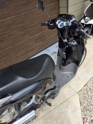 Melns Honda SH 2008 Pasvalys, ar dzinēja tilpumu 0.13 L un nobraukumu 25 tūkst. km par 999 €, foto 18 vietnē AUTOMOTO.COM.LV