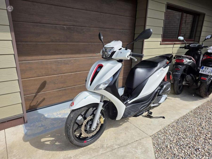 Melns Honda SH 2008 Pasvalys, ar dzinēja tilpumu 0.13 L un nobraukumu 25 tūkst. km par 999 €, foto 21 vietnē AUTOMOTO.COM.LV