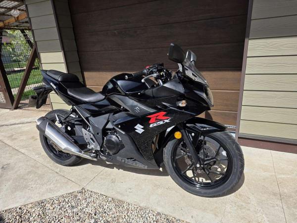 Melns Honda SH 2018 Pasvalys, ar dzinēja tilpumu 0.25 L un nobraukumu 18 tūkst. km par 1749 €, foto 7 vietnē AUTOMOTO.COM.LV