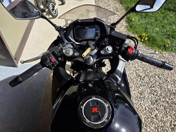 Melns Honda SH 2018 Pasvalys, ar dzinēja tilpumu 0.25 L un nobraukumu 18 tūkst. km par 1749 €, foto 10 vietnē AUTOMOTO.COM.LV