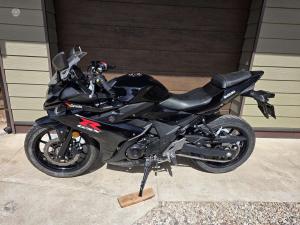 Melns Honda SH 2018 Pasvalys, ar dzinēja tilpumu 0.25 L un nobraukumu 18 tūkst. km par 1749 €, foto 13 vietnē AUTOMOTO.COM.LV