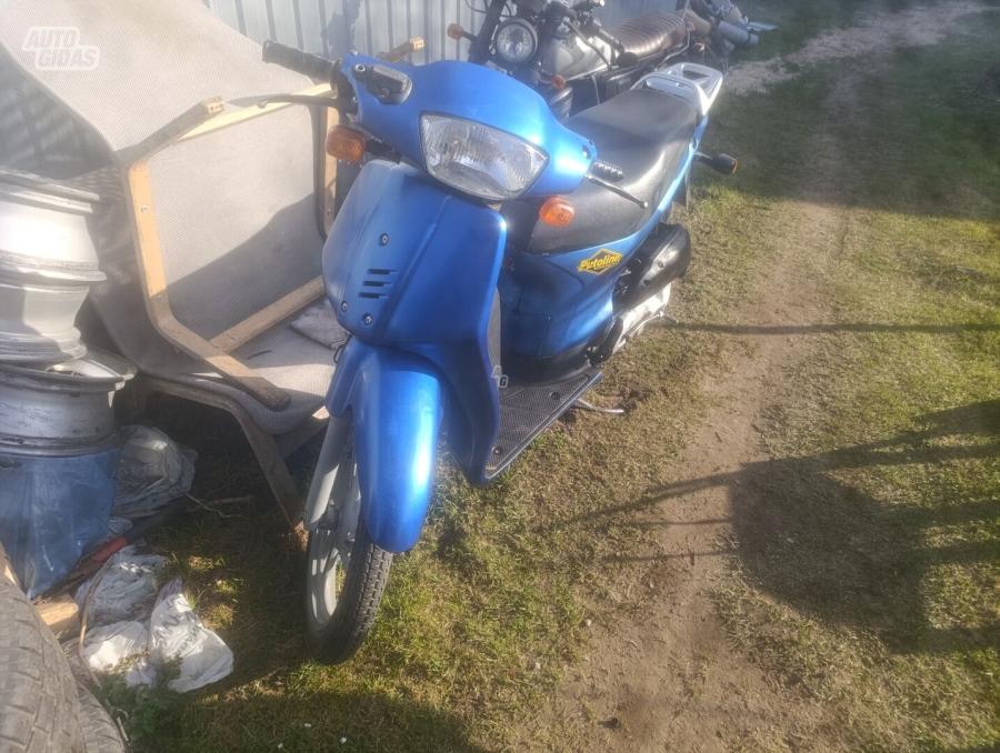 Honda SH 2001 Viļņa, ar dzinēja tilpumu 0.10 L un nobraukumu 0 tūkst. km par 600 €, foto 1 vietnē AUTOMOTO.COM.LV