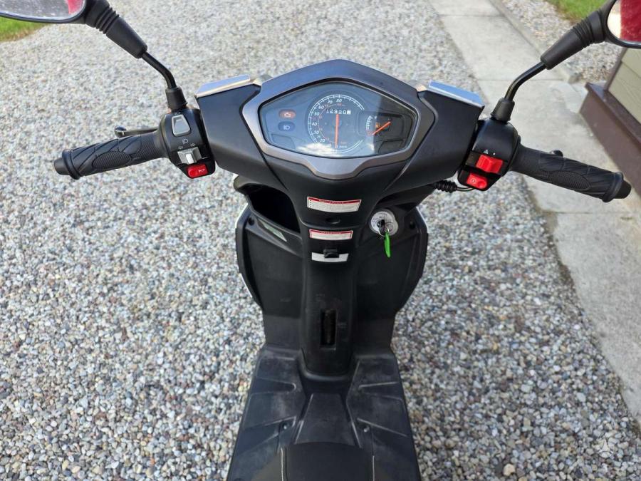 Balts Honda SH 2021 Pasvalys, ar dzinēja tilpumu 50.00 L un nobraukumu 12 tūkst. km par 799 €, foto 11 vietnē AUTOMOTO.COM.LV