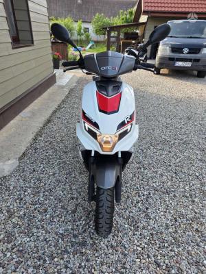 Balts Honda SH 2021 Pasvalys, ar dzinēja tilpumu 50.00 L un nobraukumu 12 tūkst. km par 799 €, foto 13 vietnē AUTOMOTO.COM.LV