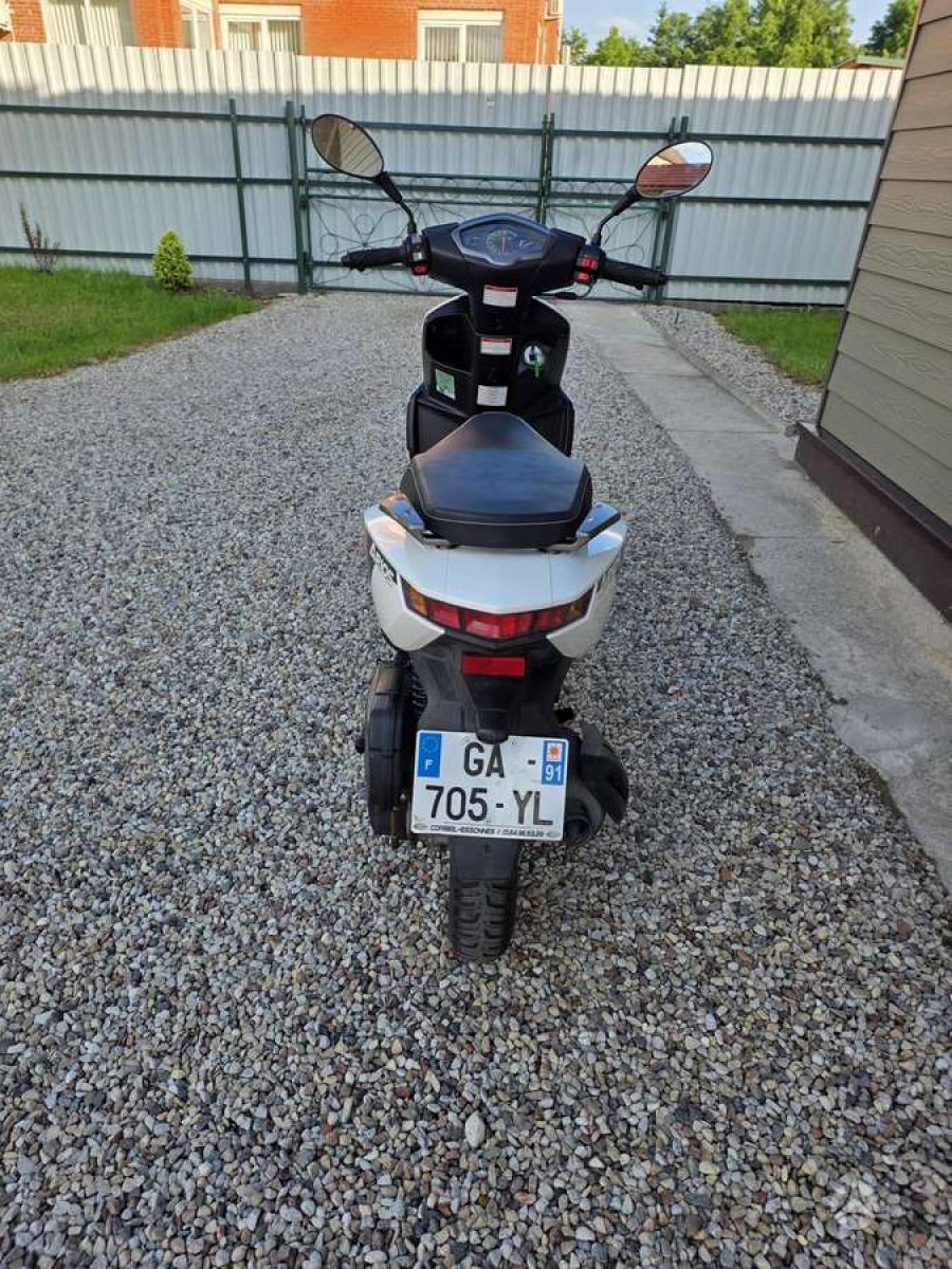 Balts Honda SH 2021 Pasvalys, ar dzinēja tilpumu 50.00 L un nobraukumu 12 tūkst. km par 799 €, foto 14 vietnē AUTOMOTO.COM.LV