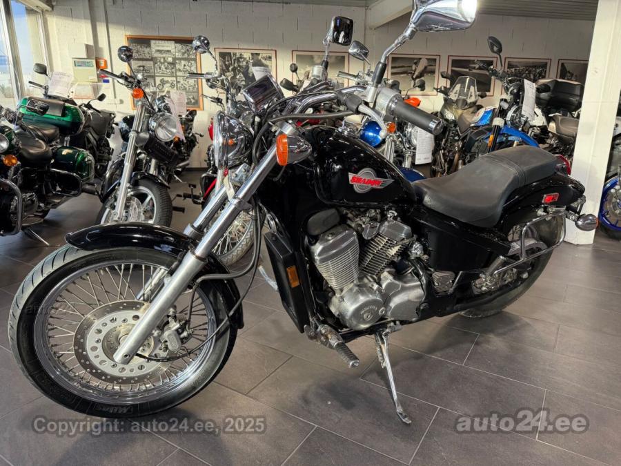 Black Honda Shadow 600 1993 in Tallinn, with an engine capacity of 0.58 L and mileage of 21 thousand km for 1990 €, photo 10 on AUTOMOTO.COM.LV