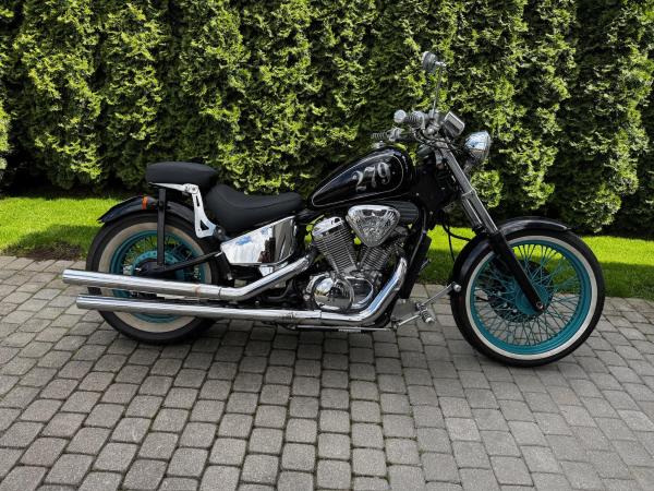 Melns Honda Shadow 600 1996 Kauņa, ar dzinēja tilpumu 0.80 L un nobraukumu 23 tūkst. km par 2500 €, foto 1 vietnē AUTOMOTO.COM.LV