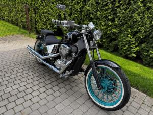 Melns Honda Shadow 600 1996 Kauņa, ar dzinēja tilpumu 0.80 L un nobraukumu 23 tūkst. km par 2500 €, foto 17 vietnē AUTOMOTO.COM.LV