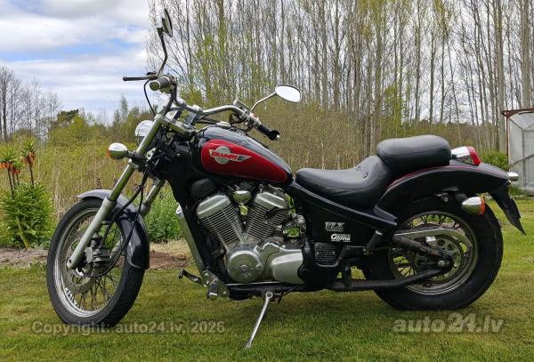 Melns Honda Shadow 600 1996 Pērnava, ar dzinēja tilpumu 0.58 L un nobraukumu 65 tūkst. km par 3150 €, foto 1 vietnē AUTOMOTO.COM.LV