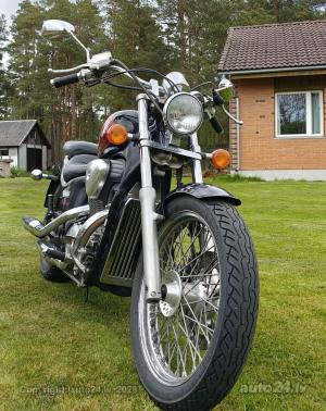Melns Honda Shadow 600 1996 Pērnava, ar dzinēja tilpumu 0.58 L un nobraukumu 65 tūkst. km par 3150 €, foto 6 vietnē AUTOMOTO.COM.LV