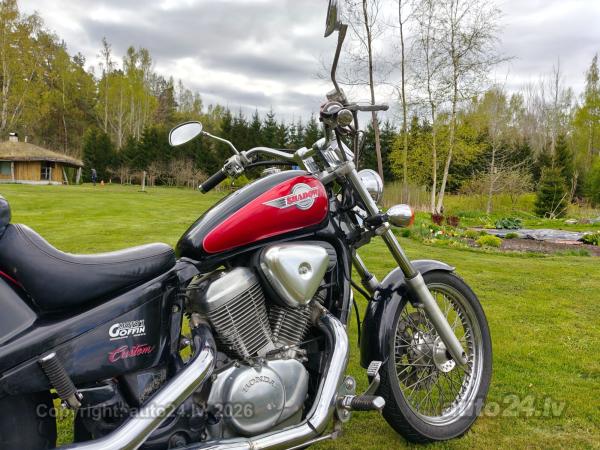 Melns Honda Shadow 600 1996 Pērnava, ar dzinēja tilpumu 0.58 L un nobraukumu 65 tūkst. km par 3150 €, foto 9 vietnē AUTOMOTO.COM.LV