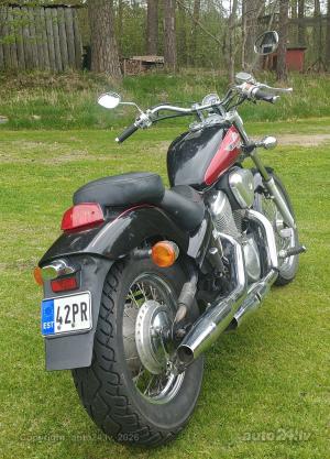 Melns Honda Shadow 600 1996 Pērnava, ar dzinēja tilpumu 0.58 L un nobraukumu 65 tūkst. km par 3150 €, foto 15 vietnē AUTOMOTO.COM.LV