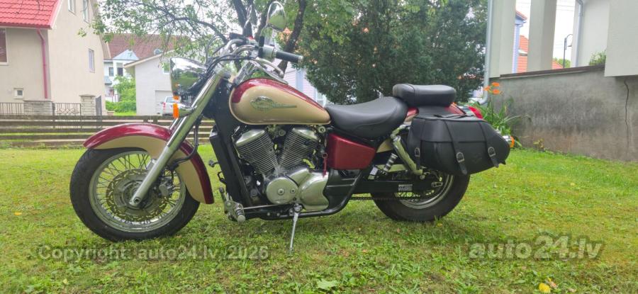 Melns Honda Shadow 750 2001 Tallina, ar dzinēja tilpumu 0.75 L un nobraukumu 54 tūkst. km par 4500 €, foto 1 vietnē AUTOMOTO.COM.LV