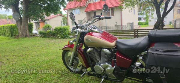 Melns Honda Shadow 750 2001 Tallina, ar dzinēja tilpumu 0.75 L un nobraukumu 54 tūkst. km par 4500 €, foto 4 vietnē AUTOMOTO.COM.LV