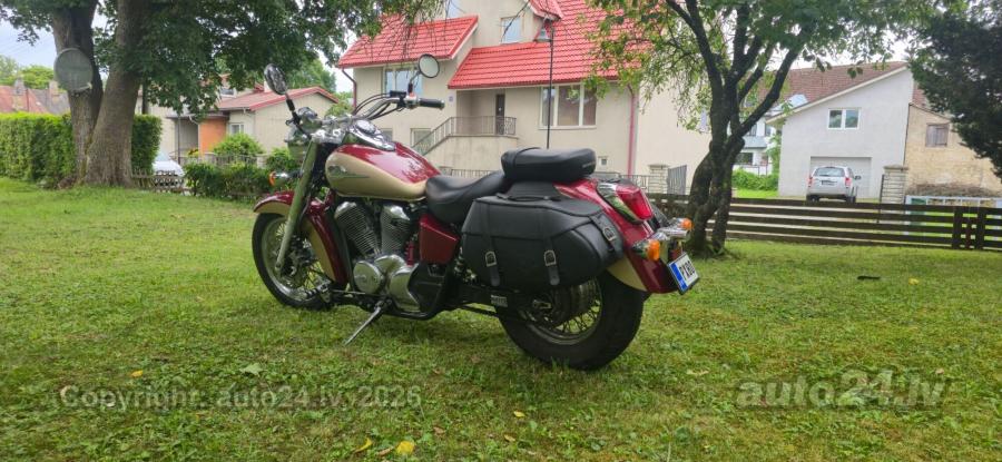 Melns Honda Shadow 750 2001 Tallina, ar dzinēja tilpumu 0.75 L un nobraukumu 54 tūkst. km par 4500 €, foto 10 vietnē AUTOMOTO.COM.LV