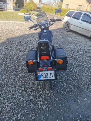 Melns Honda Shadow 1985 Šakiai, ar dzinēja tilpumu 0.50 L un nobraukumu 45 tūkst. km par 1600 €, foto 3 vietnē AUTOMOTO.COM.LV