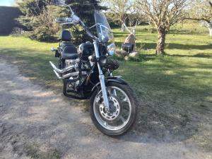 Black Honda Shadow 1994 in Raseiniai, with an engine capacity of 1.10 L and mileage of 43 thousand km for 2700 €, photo  on AUTOMOTO.COM.LV