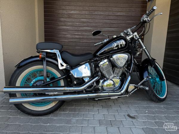 Black Honda Shadow 1996 in Kaunas, with an engine capacity of 0.60 L and mileage of 24 thousand km for 2500 €, photo 1 on AUTOMOTO.COM.LV
