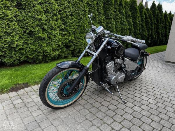 Black Honda Shadow 1996 in Kaunas, with an engine capacity of 0.60 L and mileage of 35 thousand km for 2200 €, photo 5 on AUTOMOTO.COM.LV