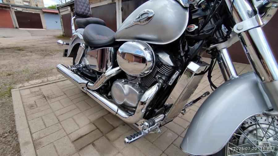 Pelēks Honda Shadow 1997 Kauņa, ar dzinēja tilpumu 0.75 L un nobraukumu 25 tūkst. km par 5000 €, foto 1 vietnē AUTOMOTO.COM.LV