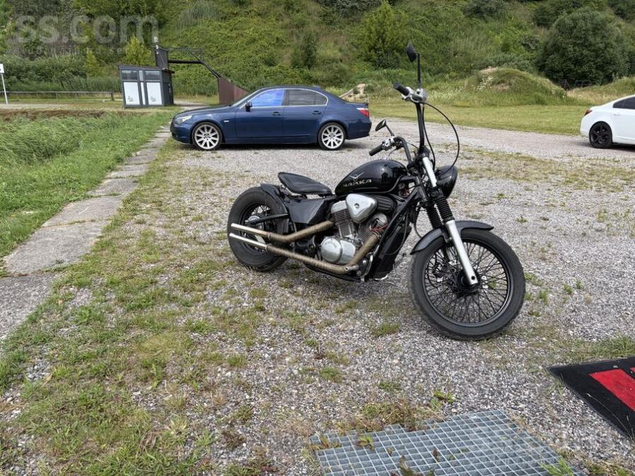 Honda Shadow 1989 Ventspils, ar dzinēja tilpumu 0.60 L un nobraukumu 0 tūkst. km par 4200 €, foto 3 vietnē AUTOMOTO.COM.LV