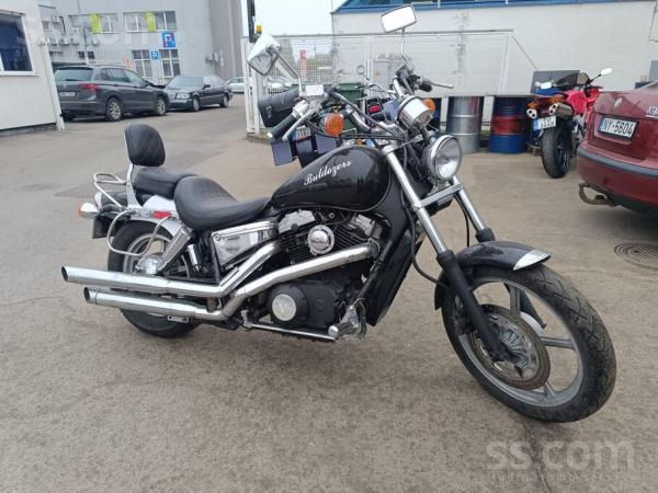 Honda Shadow 1990 in Riga, with an engine capacity of 1.10 L and mileage of 0 thousand km for 2500 €, photo 1 on AUTOMOTO.COM.LV
