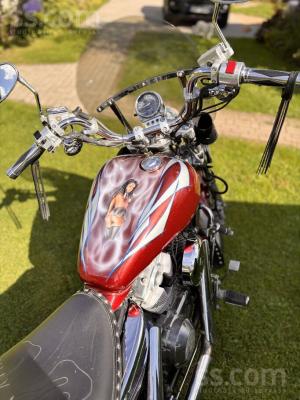 Honda Shadow 1996 in Cesis, with an engine capacity of 1.10 L and mileage of 0 thousand km for 3800 €, photo 5 on AUTOMOTO.COM.LV