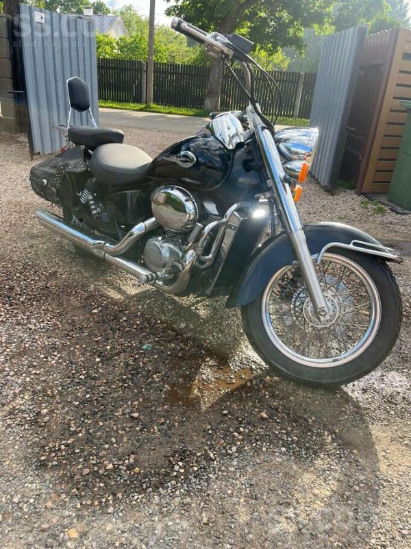 Honda Shadow 1999 in Riga, with an engine capacity of 0.75 L and mileage of 0 thousand km for 3500 €, photo 7 on AUTOMOTO.COM.LV