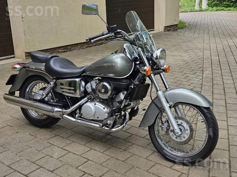 Honda Shadow 2000 in Riga, with an engine capacity of 0.13 L and mileage of 0 thousand km for 2850 €, photo 1 on AUTOMOTO.COM.LV