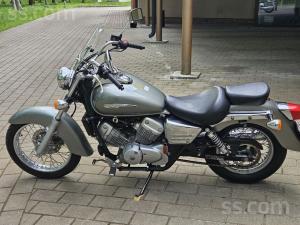 Honda Shadow 2000 in Riga, with an engine capacity of 0.13 L and mileage of 0 thousand km for 2850 €, photo 4 on AUTOMOTO.COM.LV