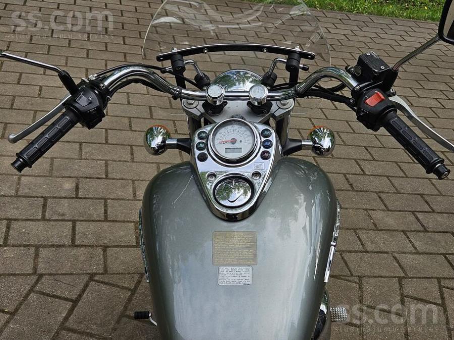 Honda Shadow 2000 in Riga, with an engine capacity of 0.13 L and mileage of 0 thousand km for 2850 €, photo 6 on AUTOMOTO.COM.LV