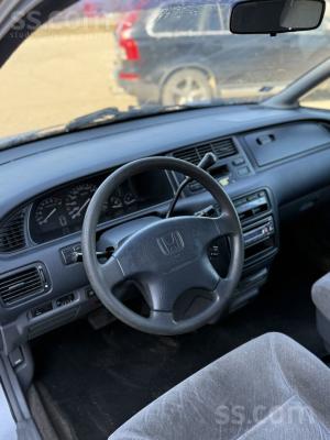 Pelēks Honda Shuttle 1999 Kuldīga, ar dzinēja tilpumu 2.30 L un nobraukumu 480 tūkst. km par 700 €, foto 10 vietnē AUTOMOTO.COM.LV