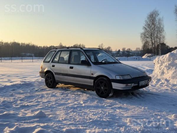 Grey Honda Shuttle 1990 in Jelgava, with an engine capacity of 1.60 L and mileage of 233 thousand km for 3000 €, photo 1 on AUTOMOTO.COM.LV