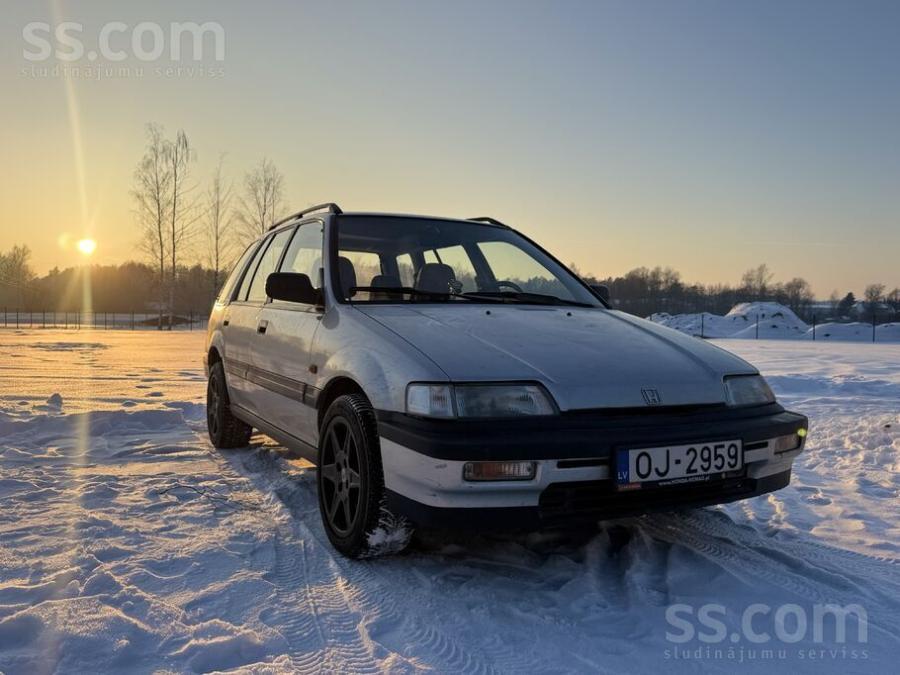 Pelēks Honda Shuttle 1990 Jelgava, ar dzinēja tilpumu 1.60 L un nobraukumu 233 tūkst. km par 3000 €, foto 8 vietnē AUTOMOTO.COM.LV