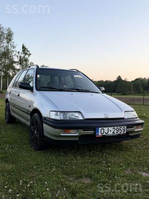 Серый Хонда Шатл 1990 в Елгава, объемом двигателя 1.60 л и пробегом 234 тыс. км за 3800 €, фото 4 на AUTOMOTO.COM.LV